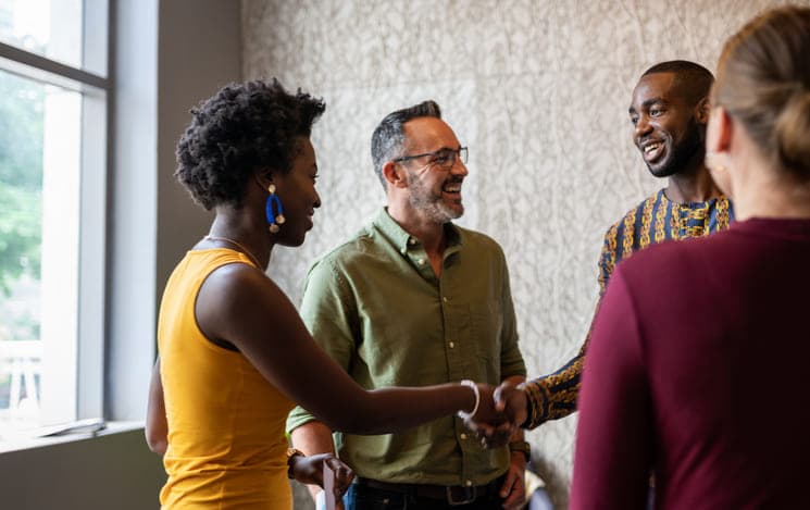 Ten ways to make a new hire feel welcome | WorkBright